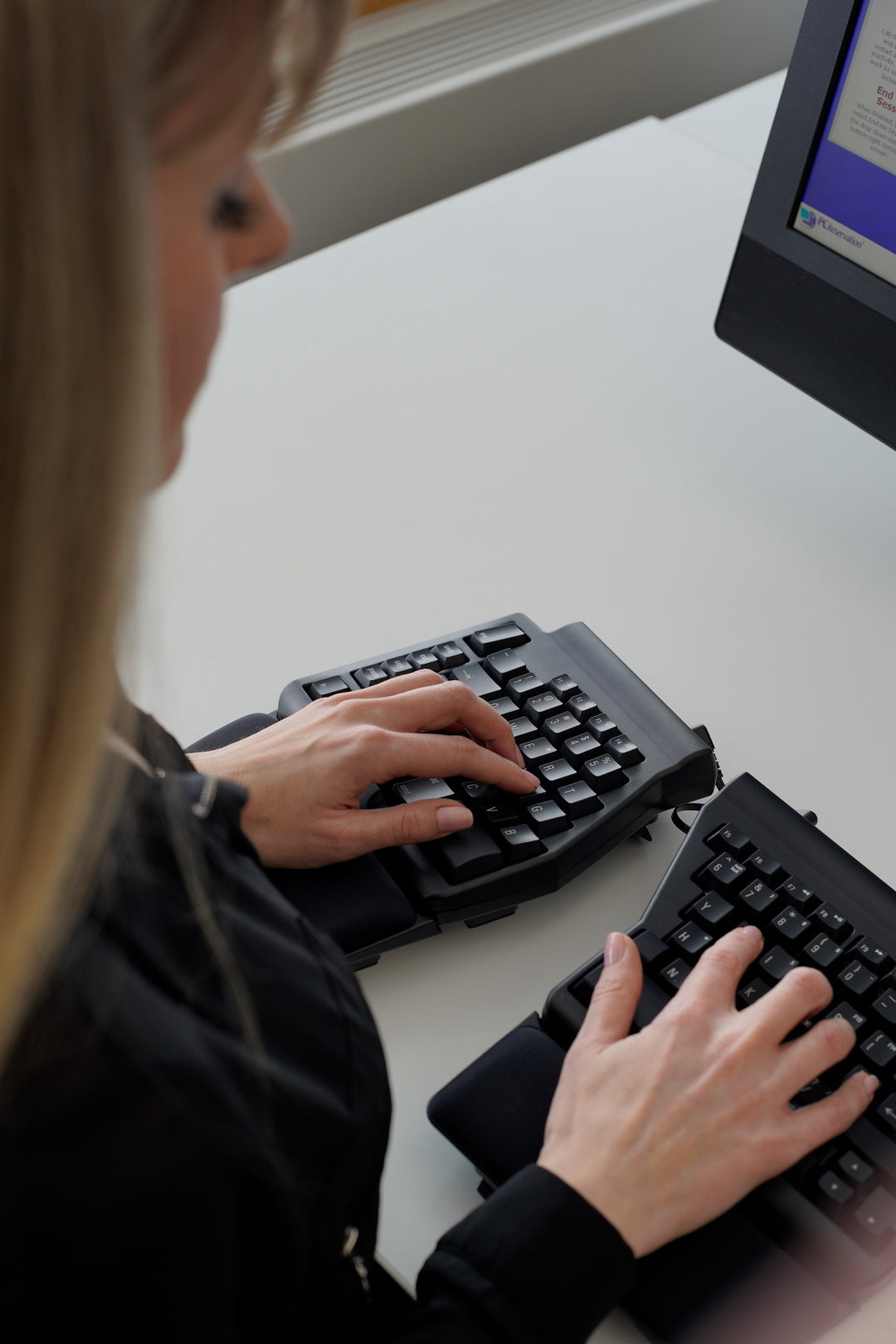 Programmable Ergo Pro Keyboard for PC – Matias
