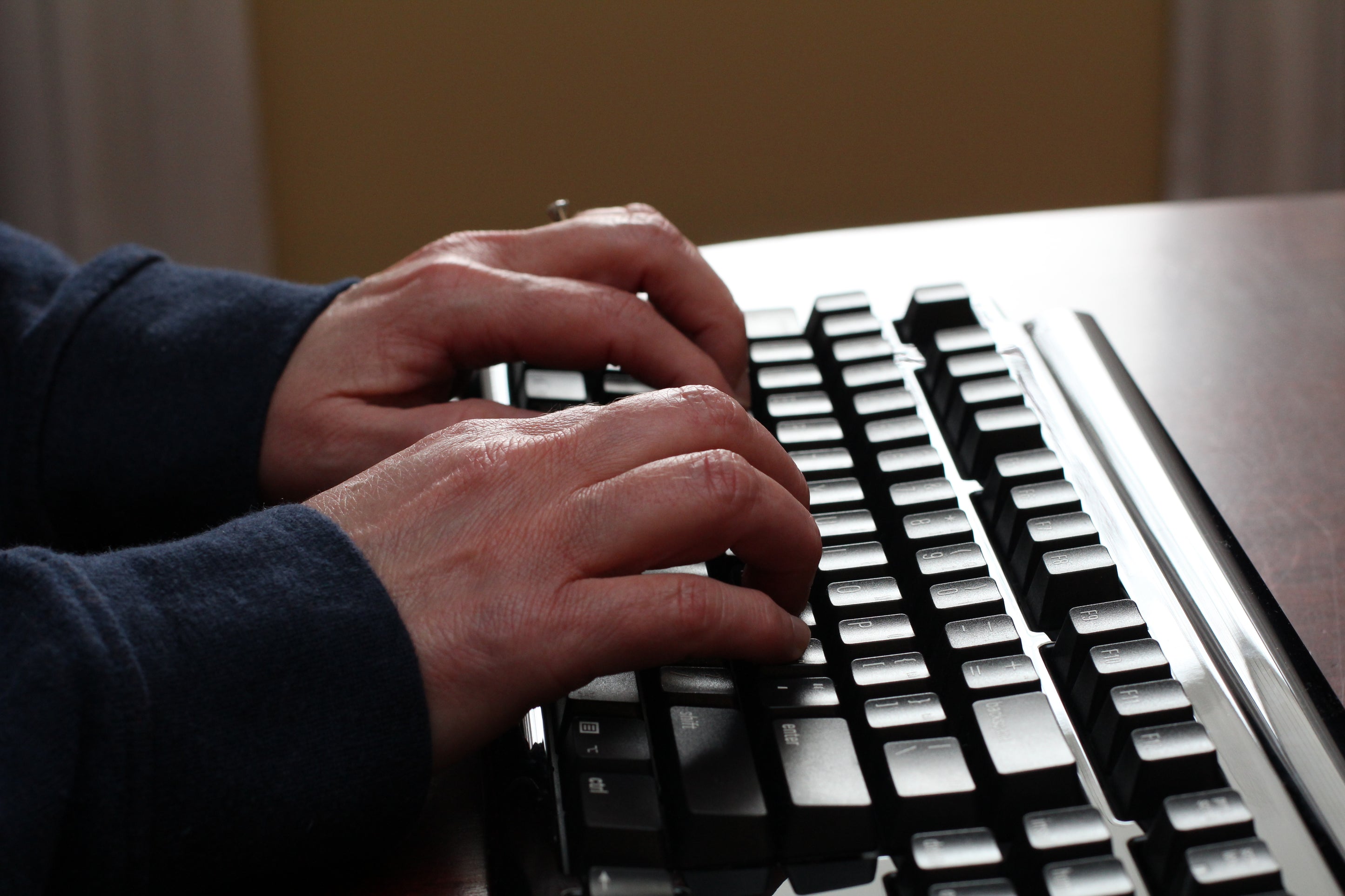 Half-QWERTY Pro Keyboard – Matias