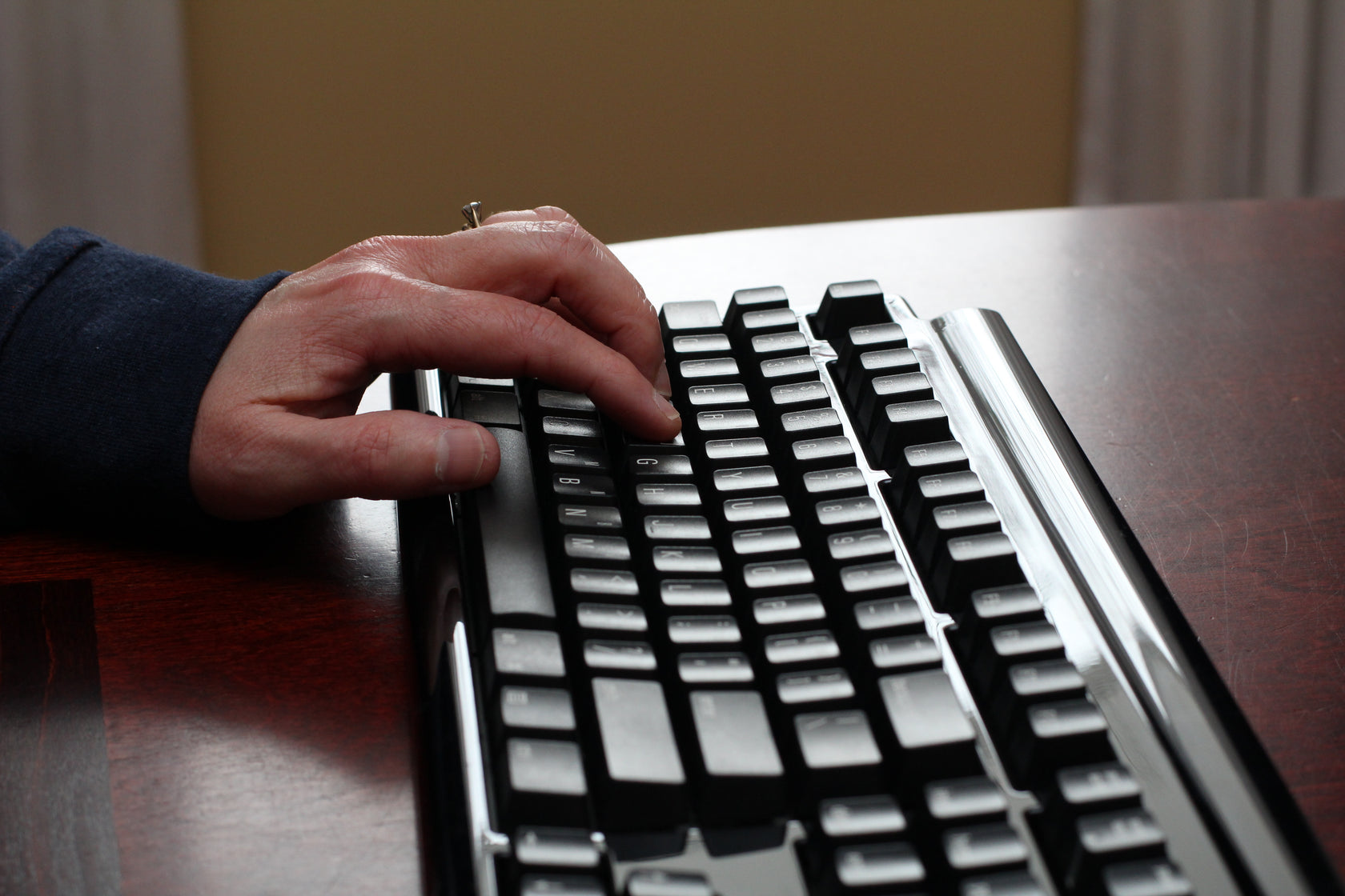 Half-QWERTY Pro Keyboard – Matias